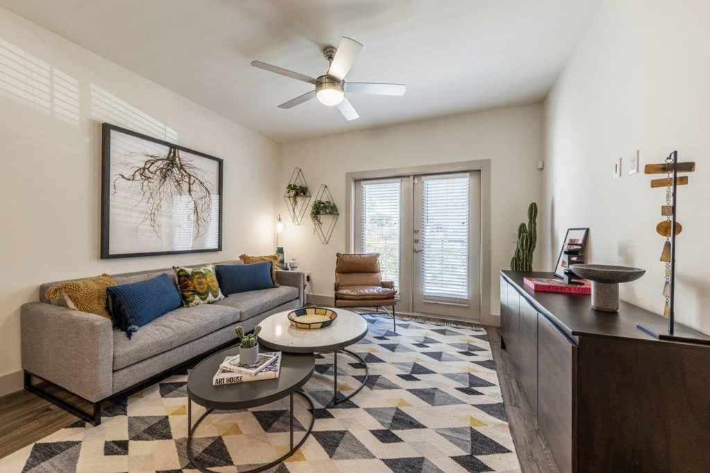 Lenox SoCo Apartments, 135 Foremost Drive, Austin, TX - RentCafe